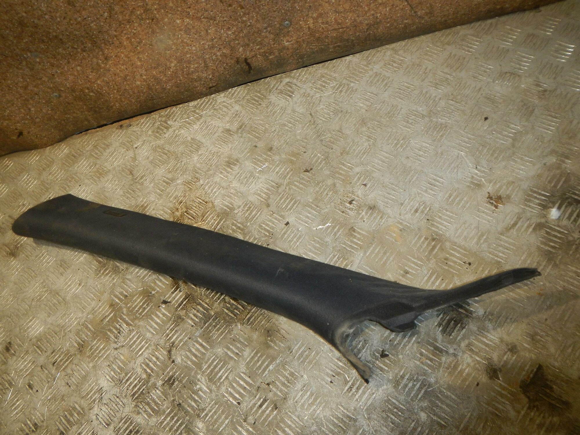 Б/У Обшивка стойки передней левой, BMW (БМВ)-X5 (E53) (99-06) BMW X5 (E53) (99-06) Грязная. 498031 BMW арт. 51438259239