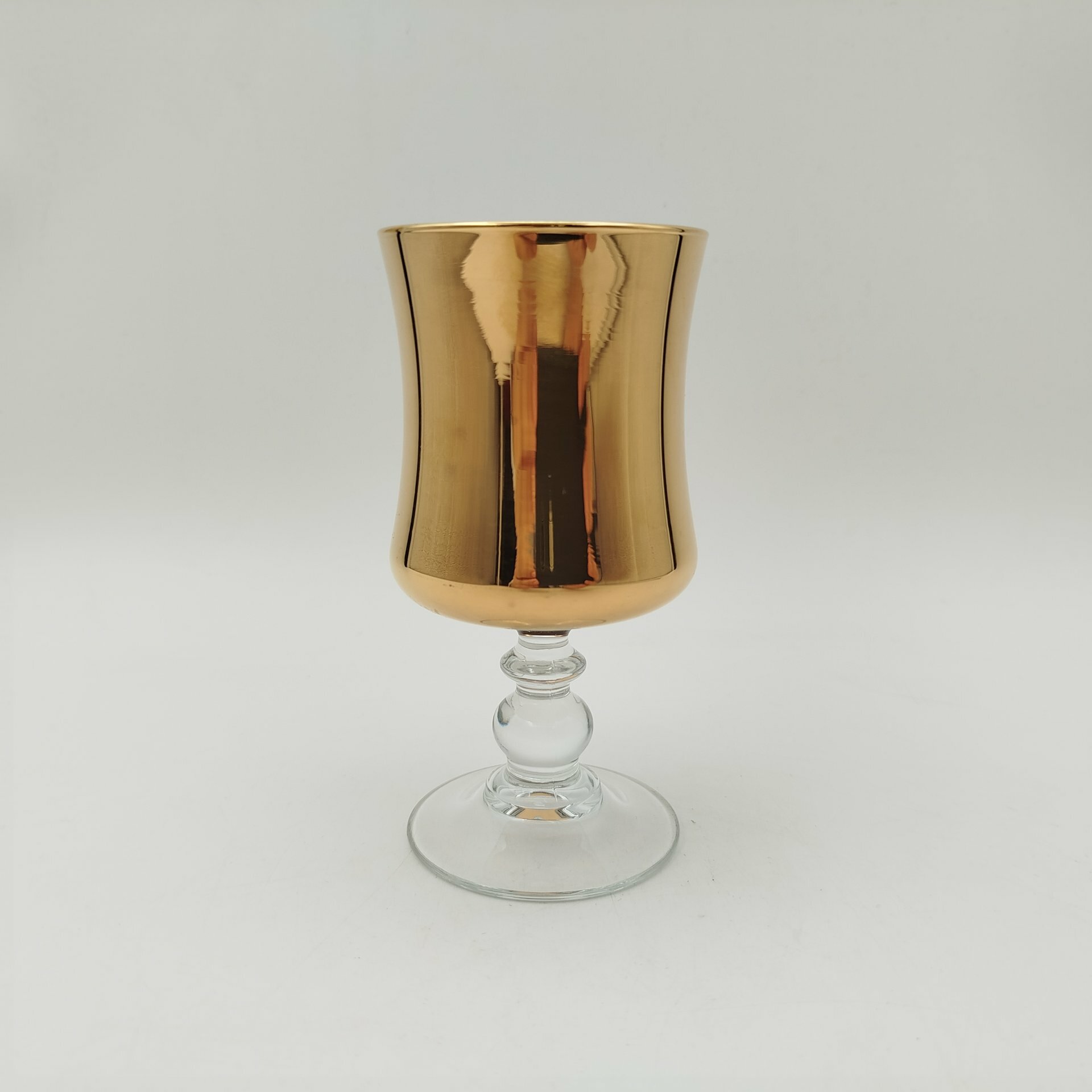 Бокал (кубок) золотого цвета, стекло, золочение, Западная Европа, 1980-2000 гг.