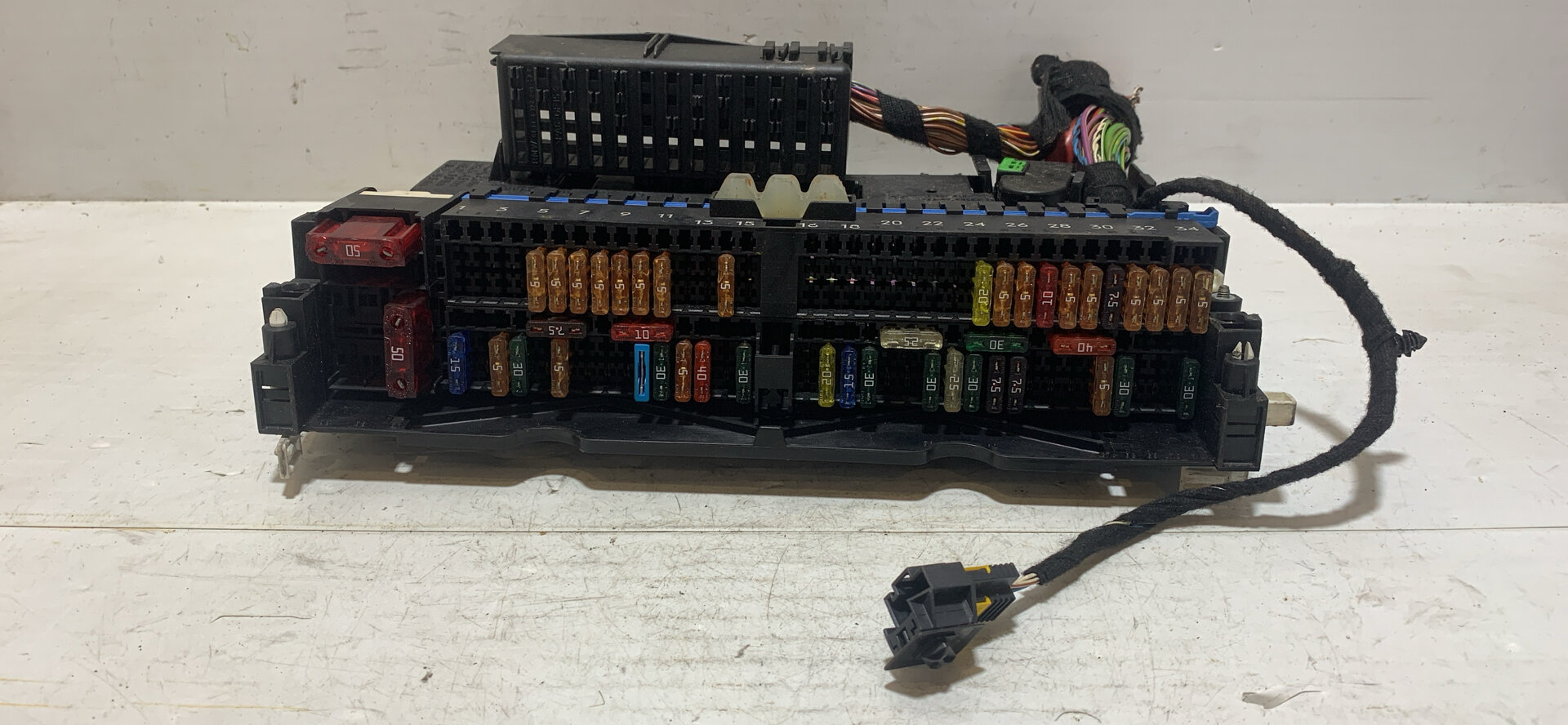 Блок предохранителей передний BMW 3 E46 2002 8364540