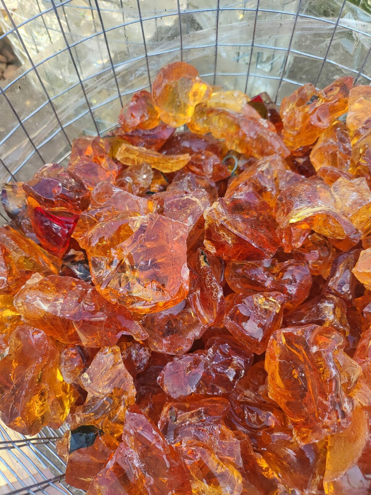 Эрклез. стеклянный камнь Янтарный бриллиант. фракция 20-70мм. 2 кг