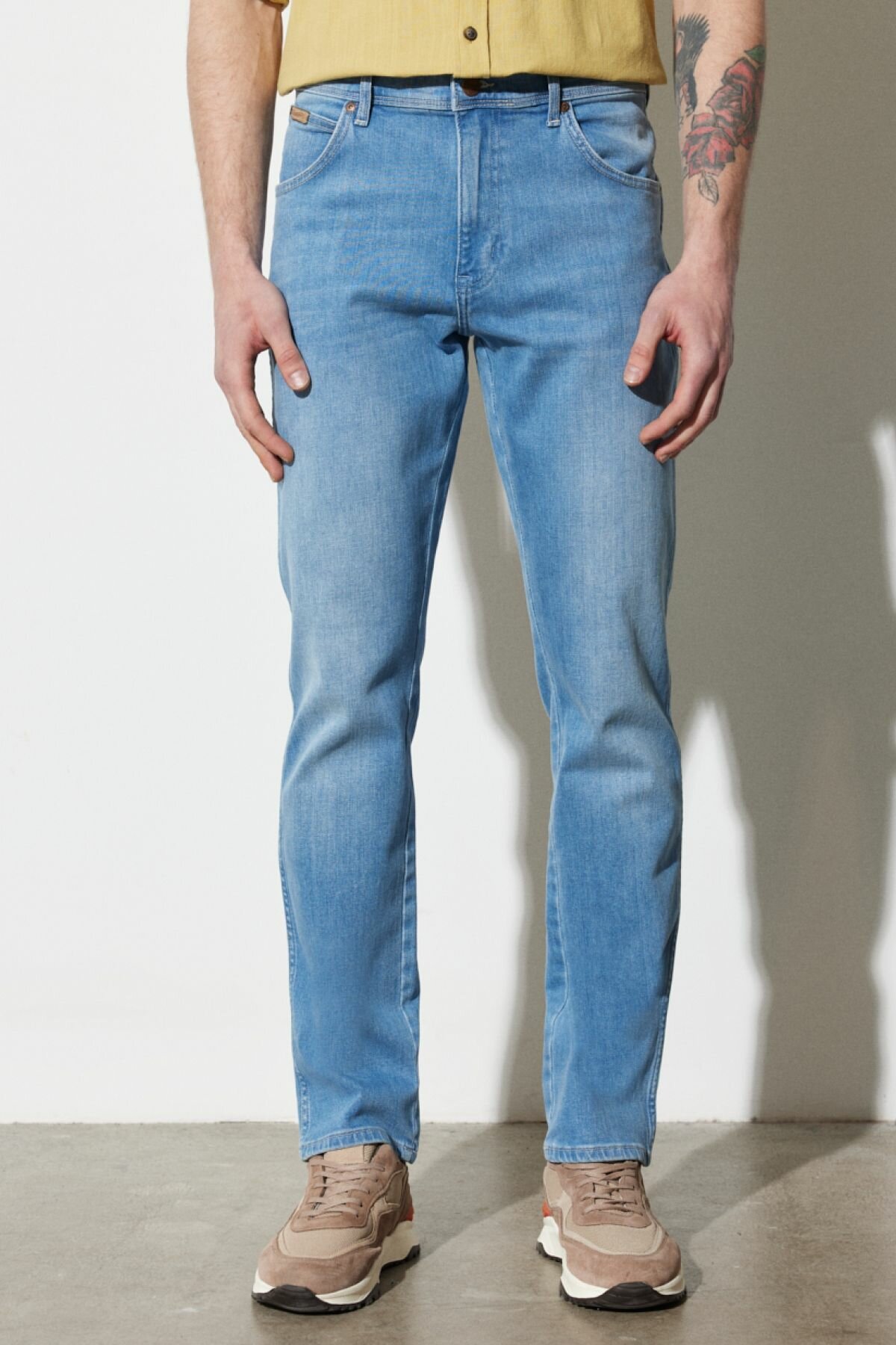 Джинсы зауженные 