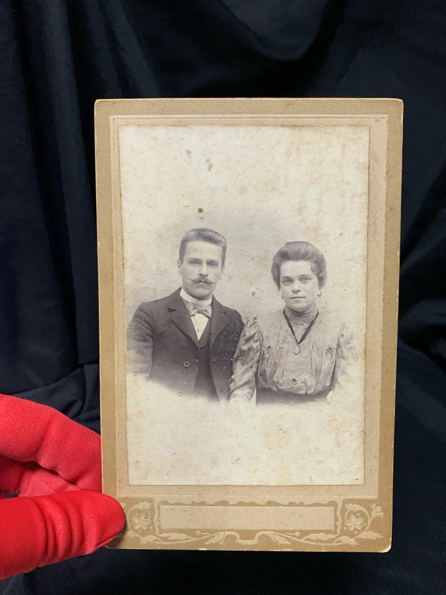 Старинная художественная фотография "Супруги" ателье Смоленцева