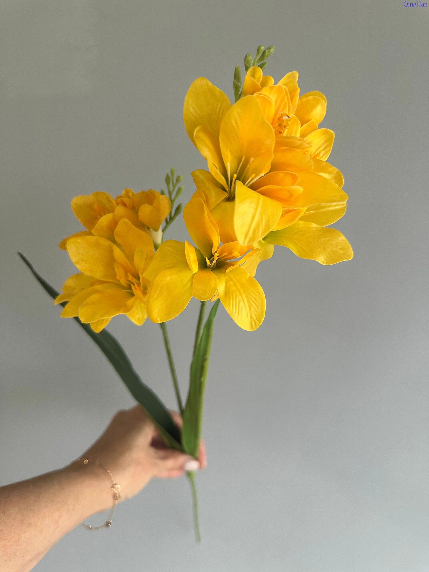 Фрезия белая 63 см силикон для интерьера