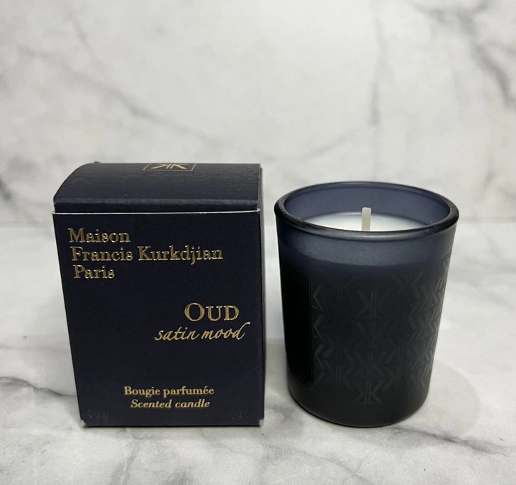 Парфюмированная свеча для помещений Maison Francis Kurkdjian Oud Satin Mood 30 гр