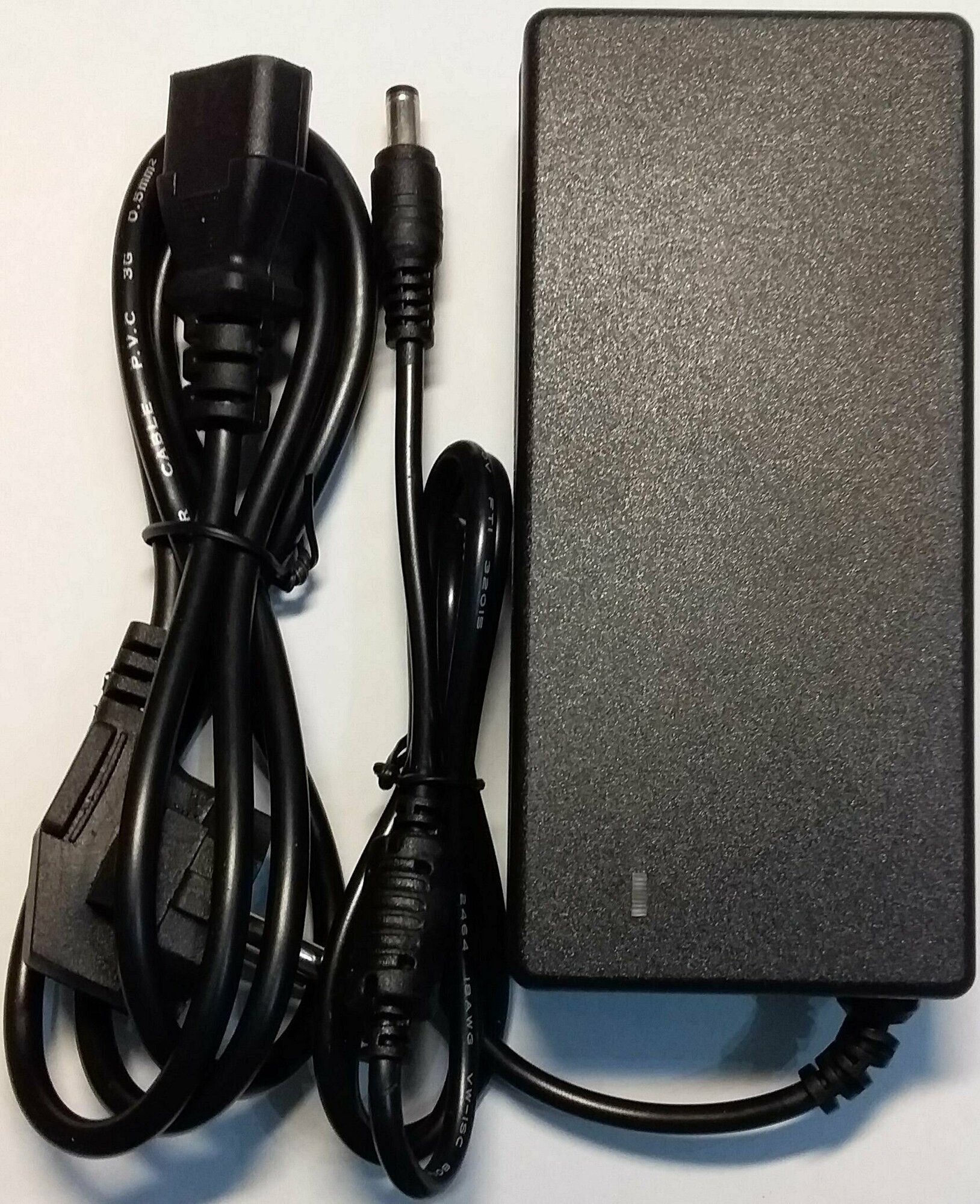 Блок питания 12v 8a (12В 8А) стабилизированный с ферритом. Штекер 5,5 х 2,5/2,1.