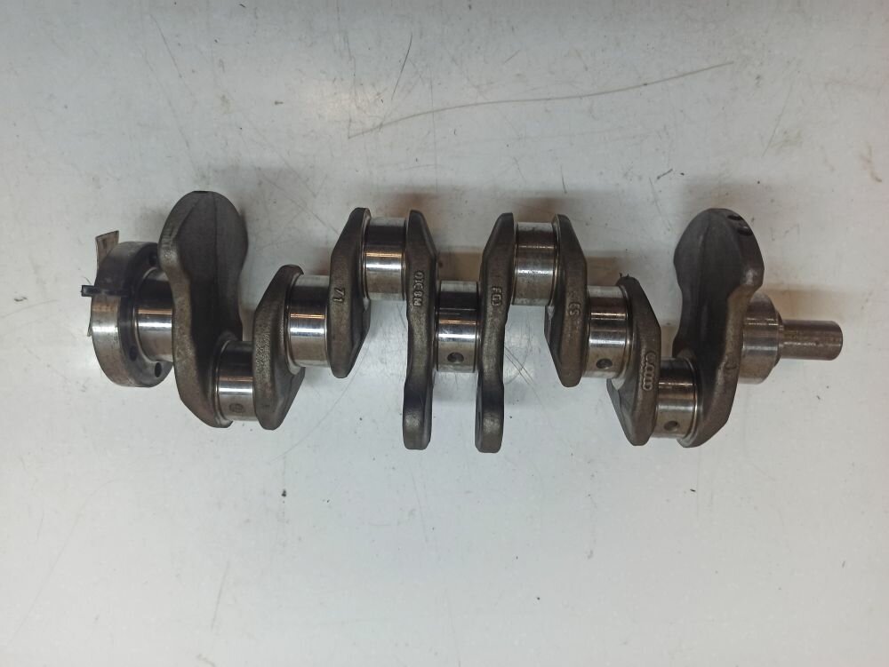 Коленвал Volkswagen Golf Passat 1.4 CAV BLG 03CBM 03C105101BM