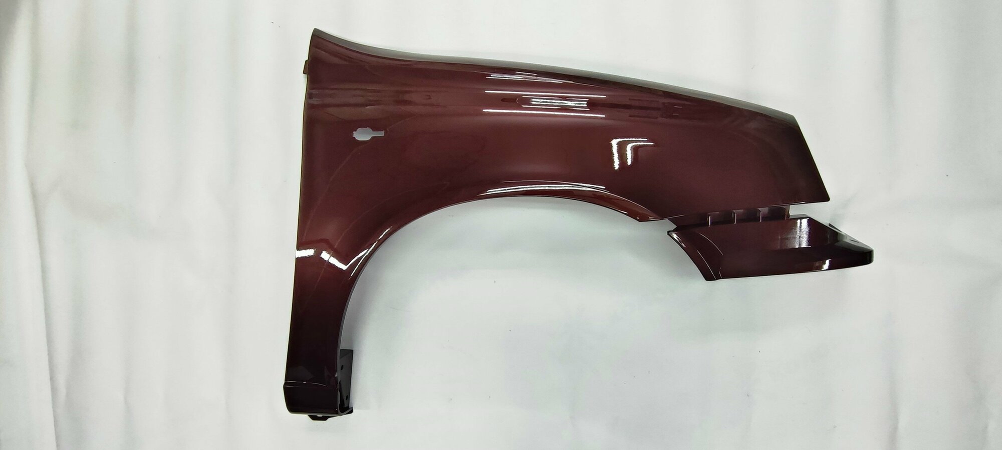 Крыло "Портвейн 192 " для Калины 1 (пластиковое) , правое