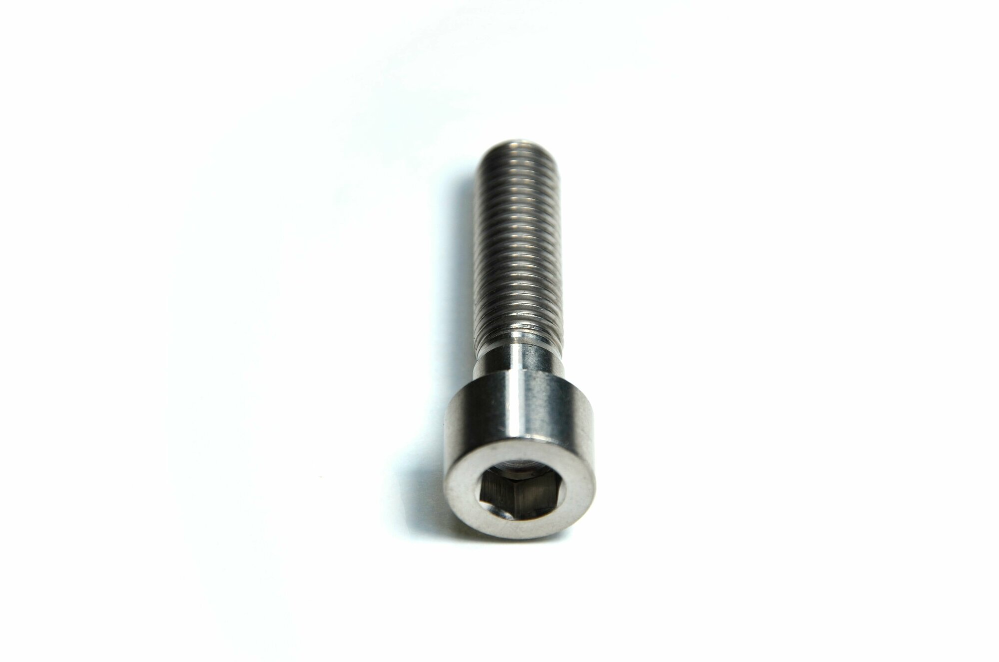 Винт титановый М6х20 с внутр. шест. DIN 912 Gr.2