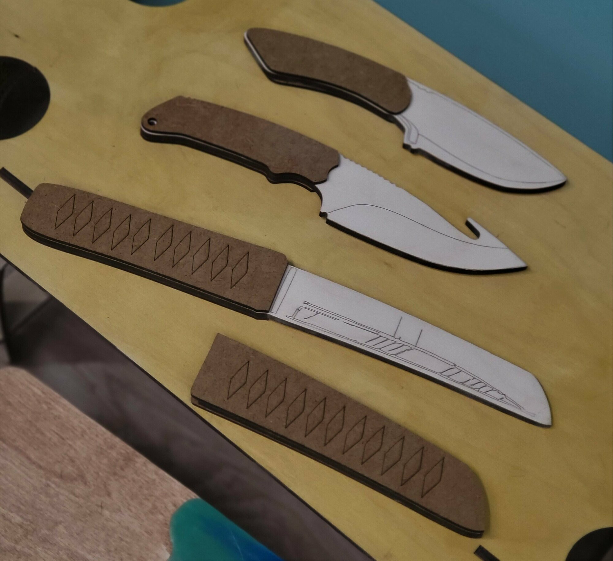 Набор оружия деревянный реальных размеров, Танто, крюк, Скорпион