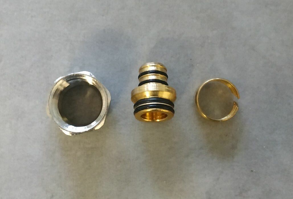 Соединитель обжимной для коллекторов Euros для МПЛ (или PEX) трубы 16x2 - 1/2", EU. ST3273035 16x2x12_k