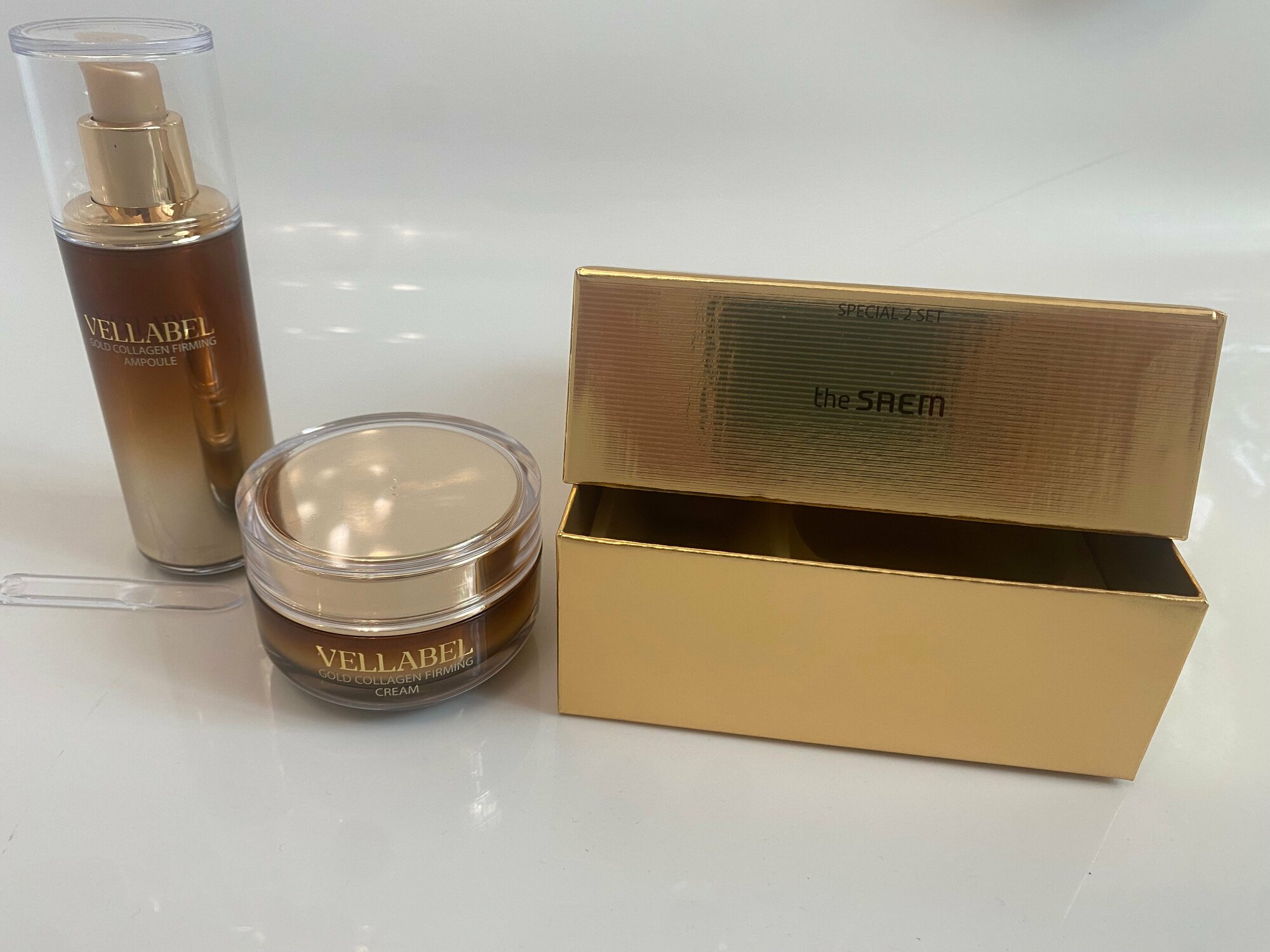 Подарочный набор VELLABEL "Gold Collagen Firming", с женьшенем, для всех типов кожи