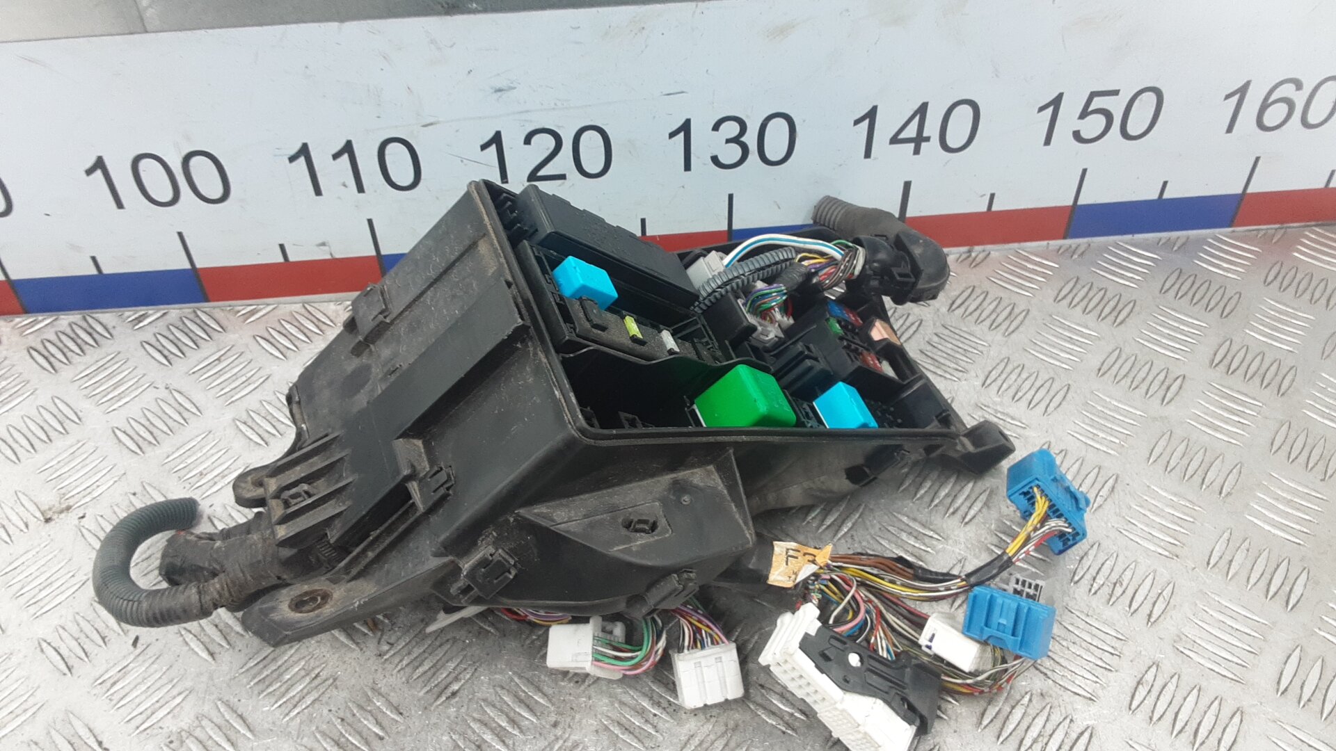 Блок предохранителей LEXUS GS 3