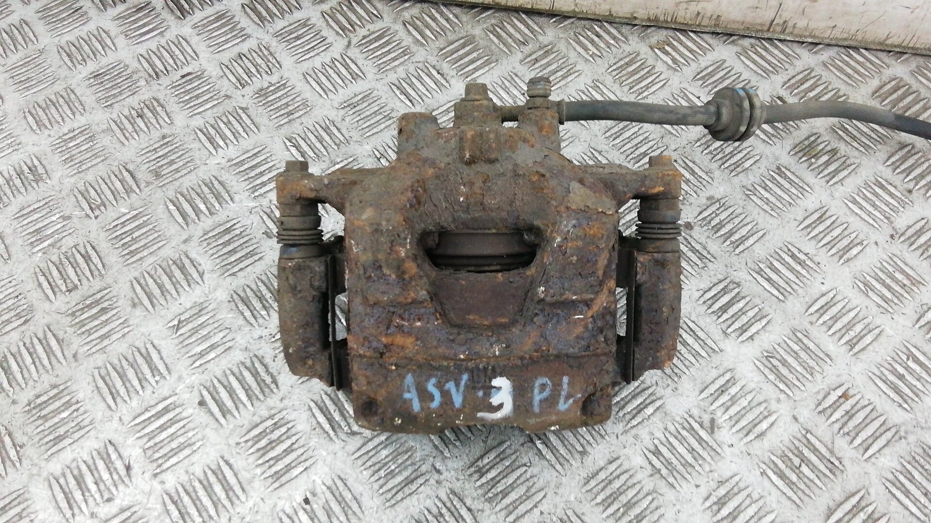 Суппорт тормозной передний левый CHEVROLET CRUZE J300, Номер 95522602, 13301189, 13301226, 542043
