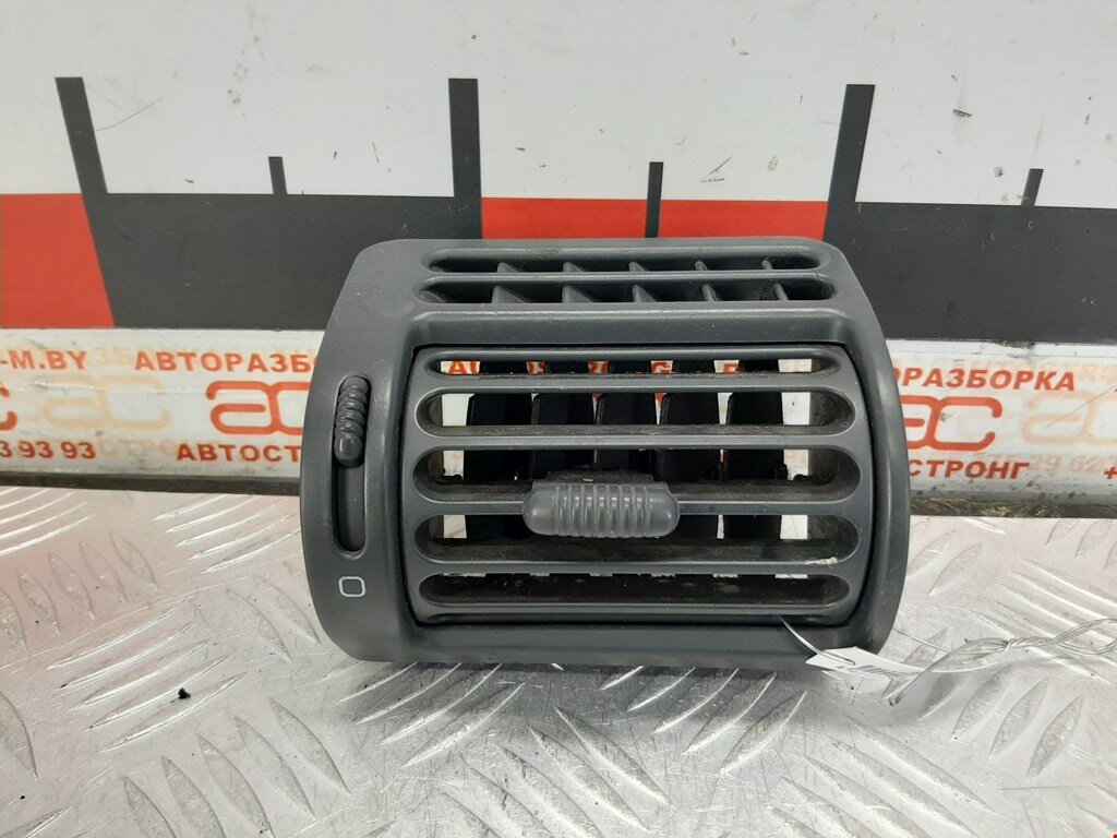 Дефлектор обдува салона Peugeot 806 826579 арт. 852915