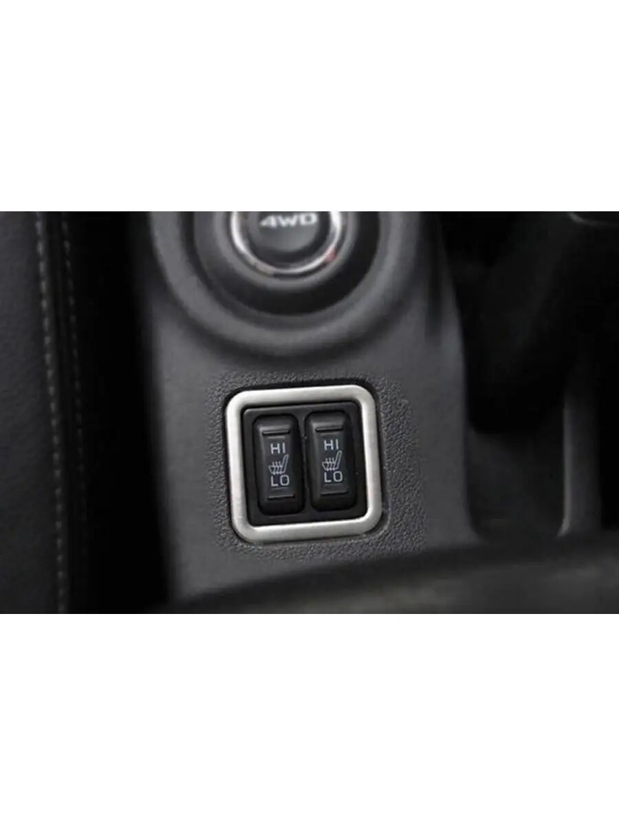 Рамка кнопок обогрева сидений Mitsubishi Outlander 2013-2016