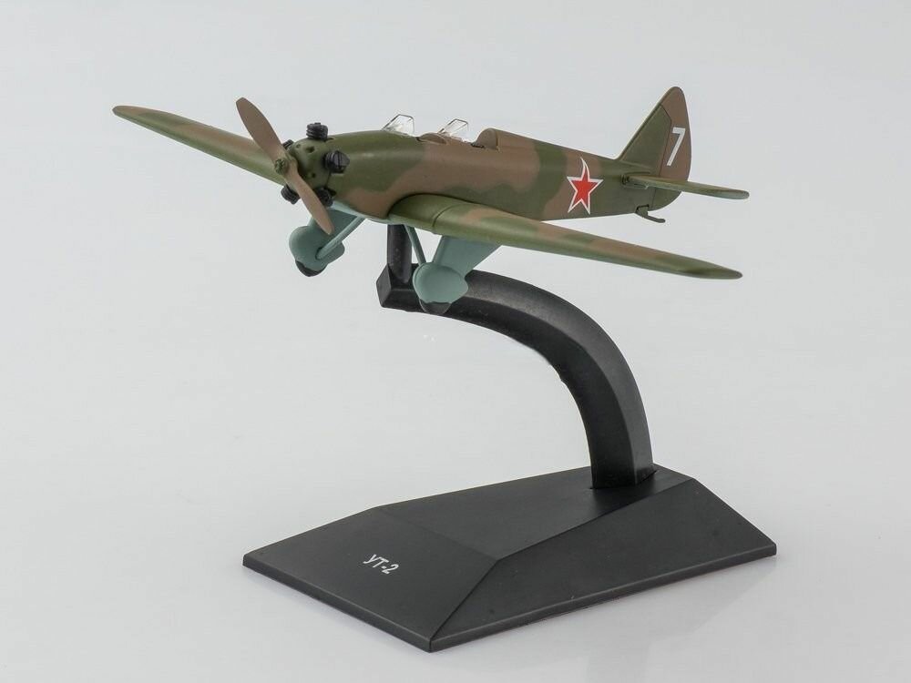 Масштабная модель 1/77 самолет УТ-2