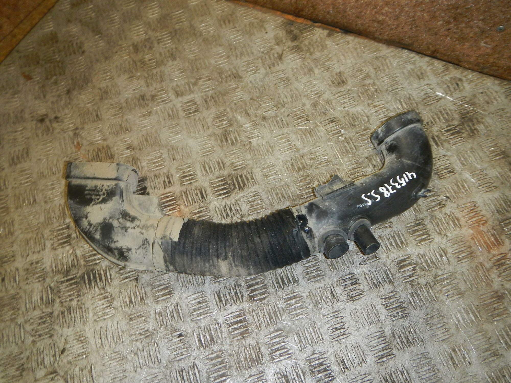 Б/У Резонатор воздушного фильтра, Hyundai (Хендэ)-SOLARIS (10-) HYUNDAI SOLARIS (10-) патрубок резонатора Без видимых пов...