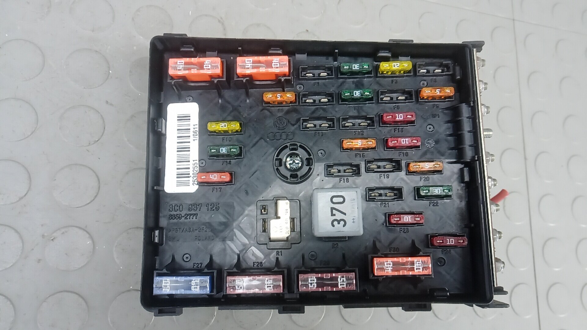 Блок предохранителей VOLKSWAGEN PASSAT CC, Номер 3C0937125