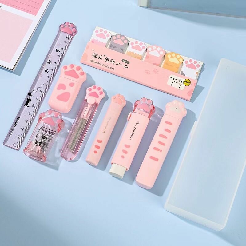 Детский набор канцелярских принадлежностей в виде кошачьих лап