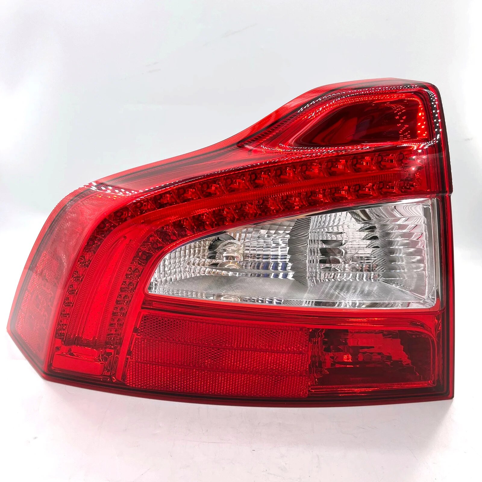 Bondvo OE 31364292 31364289 высококачесветодиодный светодиодная сигнальная лента светильник Volvo S80 07-задний фонарь (2014-2016), left, 31364289