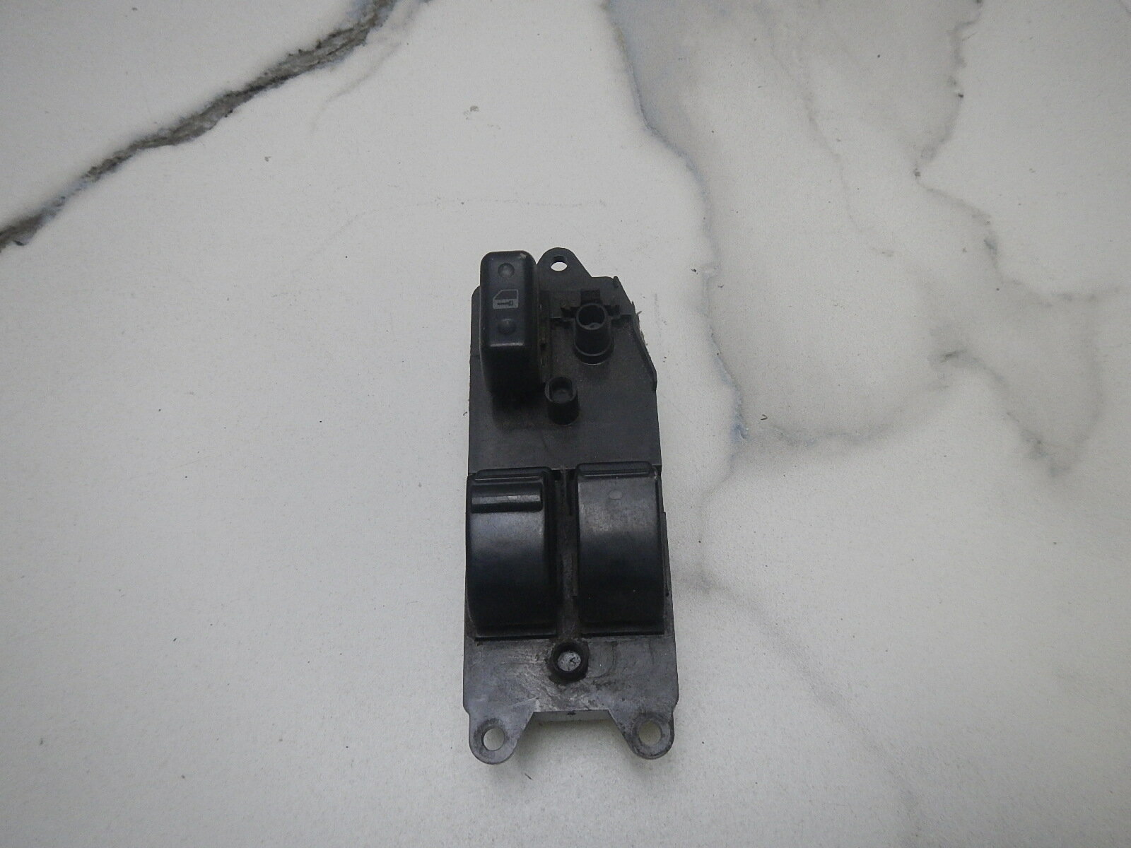 Б/У Блок управления стеклоподъемниками, Toyota (Тойота)-COROLLA 120 (01-06) TOYOTA COROLLA 120 (01-06) Отсутствует 1 кно...