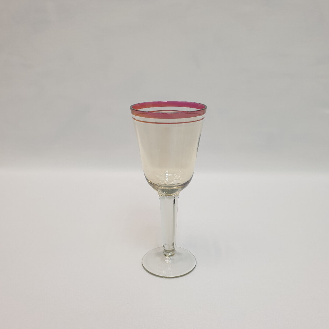 Бокал, цветное стекло 90 мл, высота 14 см, винтаж СССР