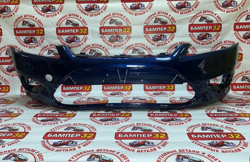 Бампер Форд Фокус 2 передний цвет Blazer Blue, 8CWA