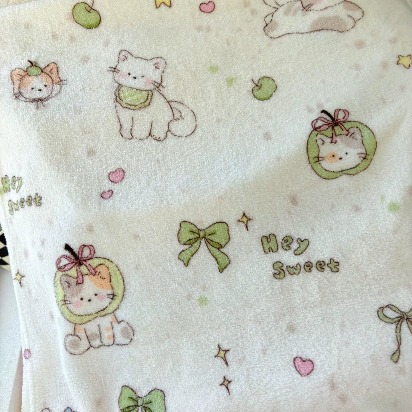 Флисовое одеяло с рисунком зеленого яблока для кошек, 60x90 см, зимнее постельное белье