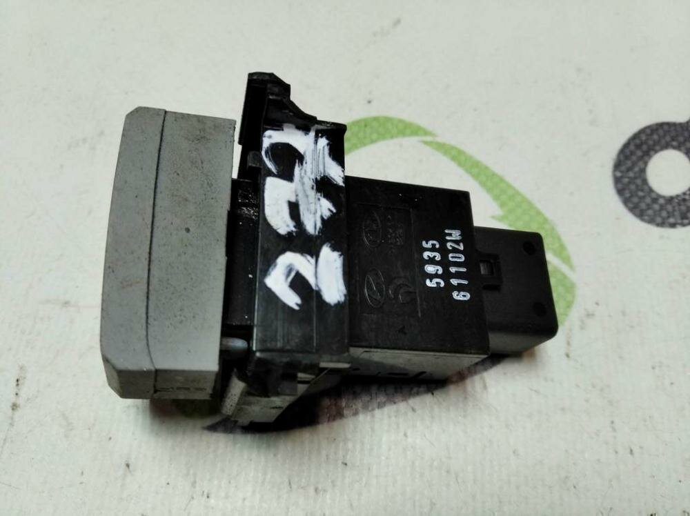 Кнопка противотуманок KIA Cerato 2004-2008 933702F000IM