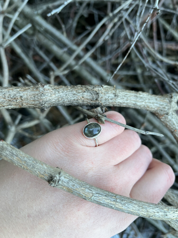 Кольцо, лабрадорит