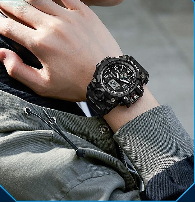 Наручные спортивные часы, асинхронное аналоговое и электронное время, с будильником, календарем и секундомером, SANDA