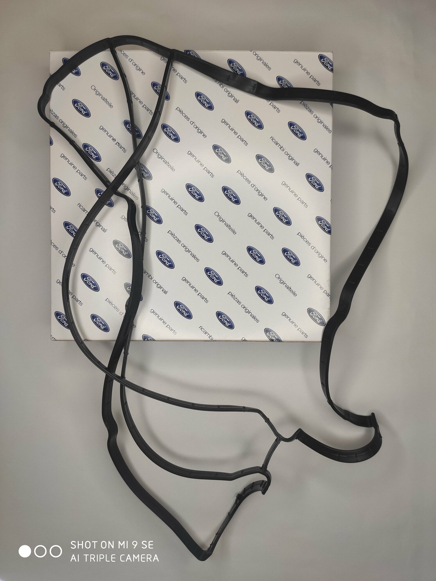 Прокладка клапанной крышки Ford 1141575