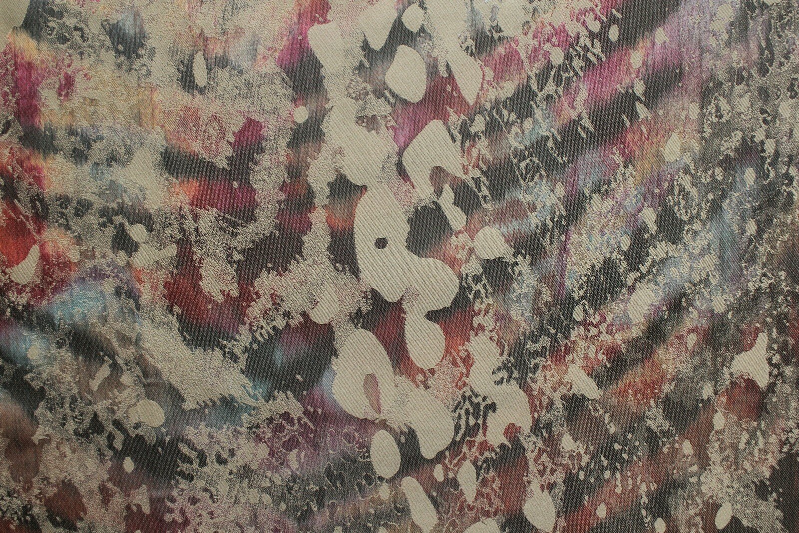 Ткань Жаккард плательно-костюмный оливкового цвета с узором под батик, ш150см, 0,5 м