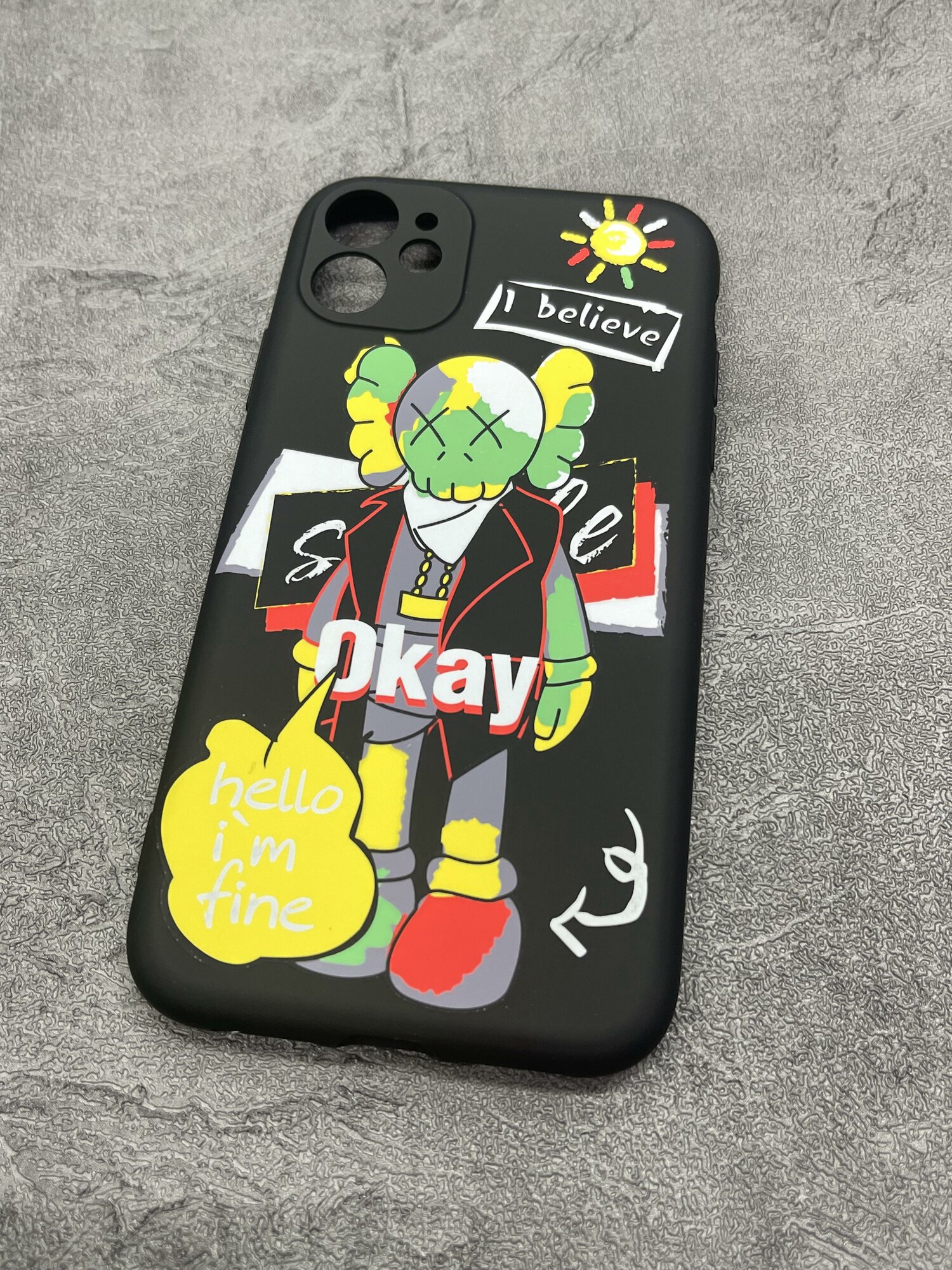 Чехол на iphone 11 , защитный кейс Luxo на айфон 11 кавс , soft-touch , с флуоресцентным рисунком Kaws