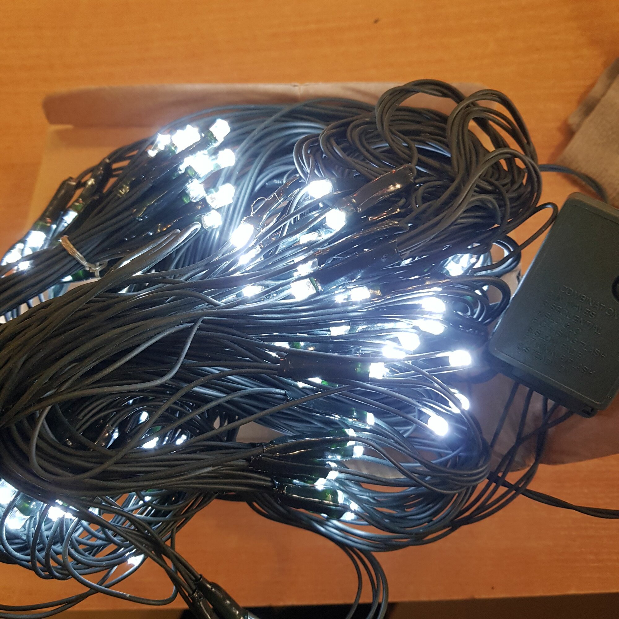 Гирлянда светодиодная "Сетка" 3х2м, 160диодов, зеленый провод, цвет белый, 2851