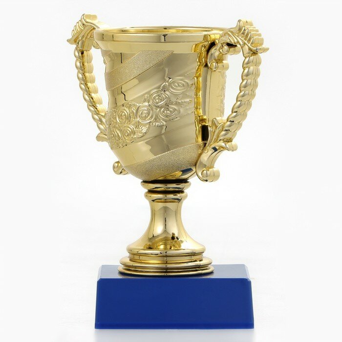 Кубок 058, наградная фигура, золото, подставка пластик, 12.2 х 10,3 х 6,5 см, 1484859