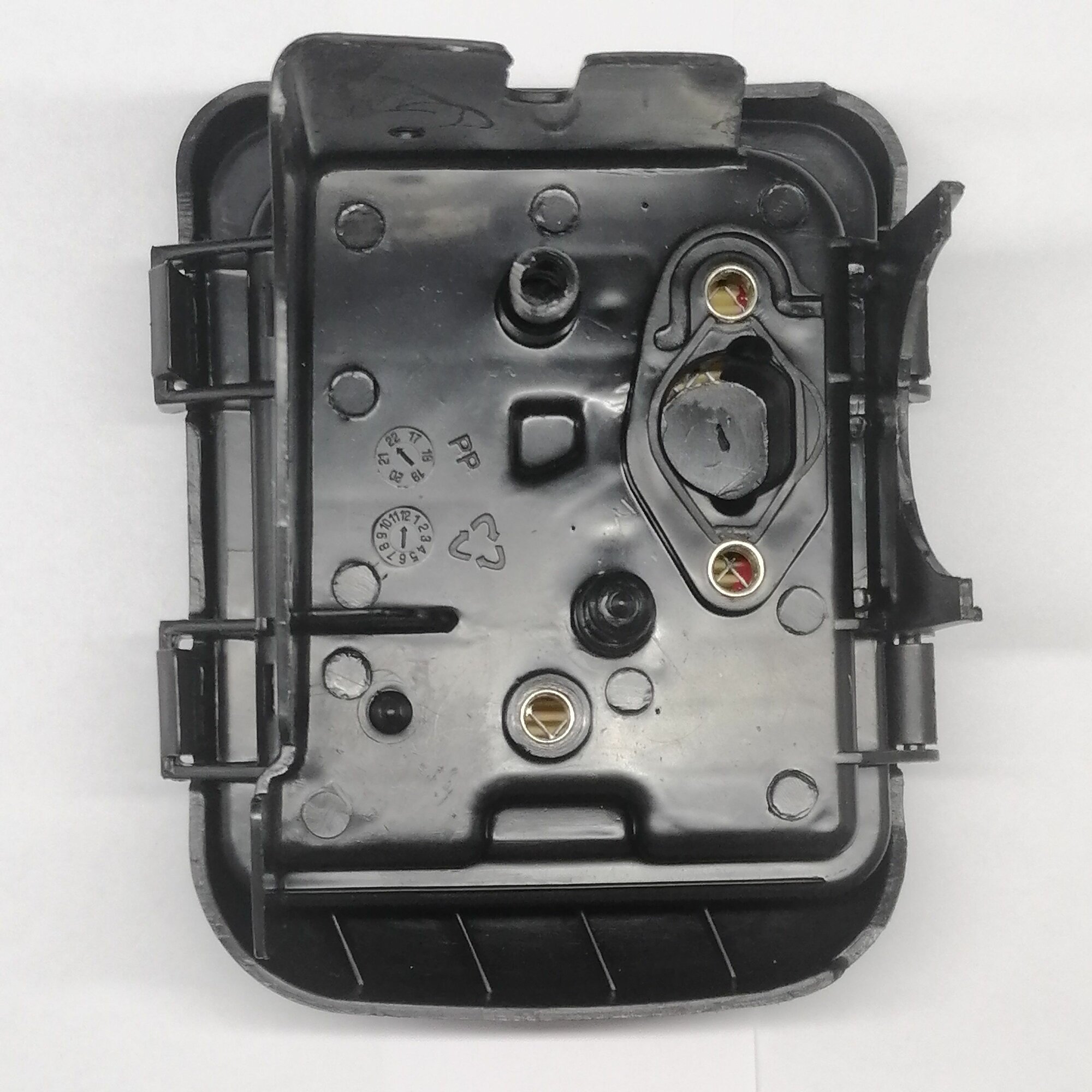 Корпус воздушного фильтра в сборе для газонокосилке CHAMPION LMH5640 / 27050132005000