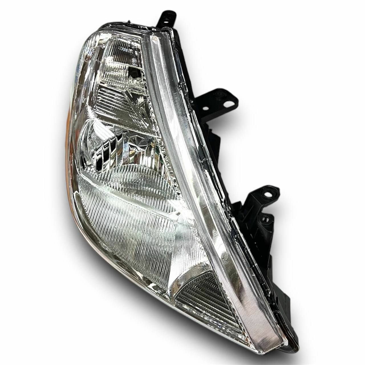 Фара передняя правая механическая регулировка Евросвет Nissan Tide с 2004-2010