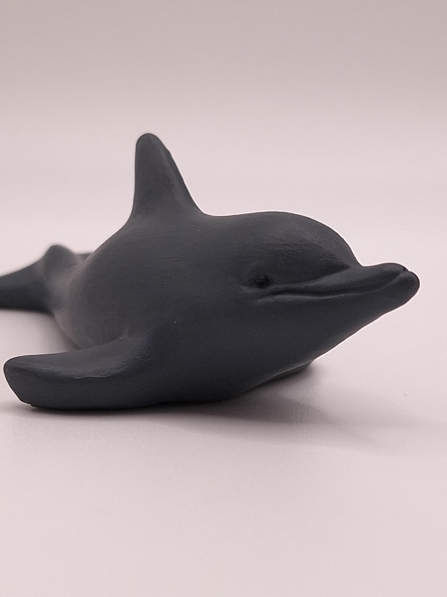 Фигурка из гипса Дельфин