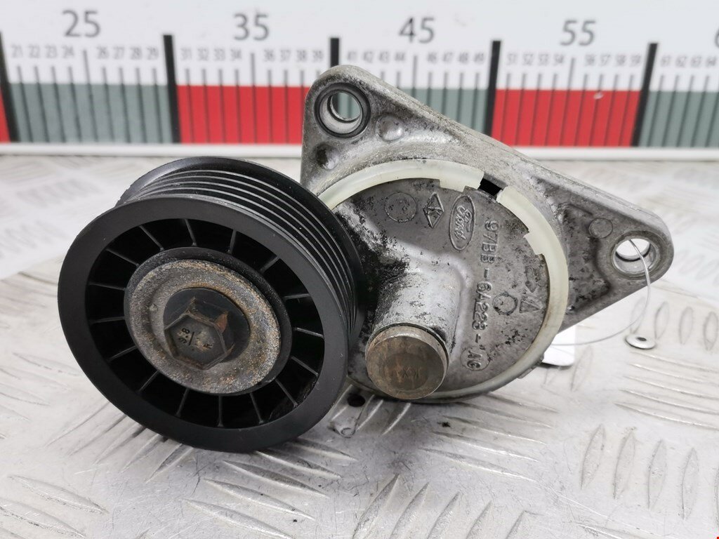Натяжитель ремня генератора (приводного поликлинового ремня Ford Focus 1 97BB6A228AG арт. 2009780