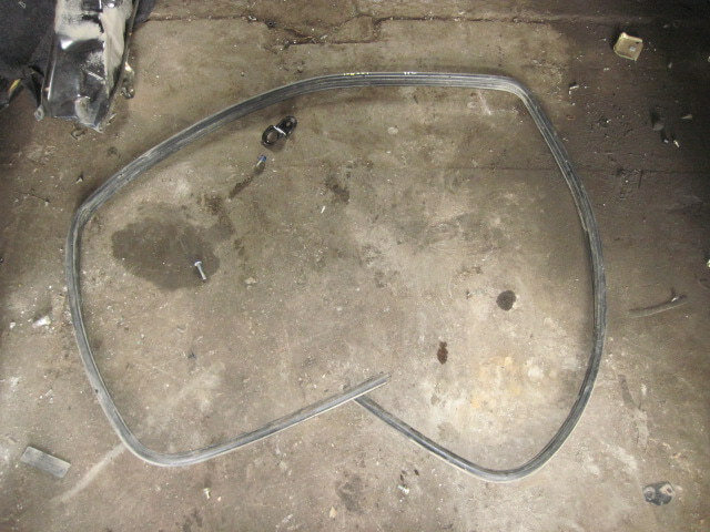 Б/У Уплотнитель проема двери, Chery (Черри)-AMULET (05-) Chery AMULET (04-12) с разбора,передней левой хороший 126224 CHE...