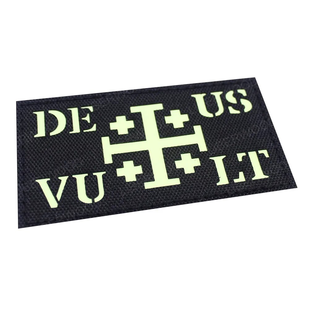 Нашивка Deus Vult рыцари тамплиеры, черная, glow in dark, 5x9cm