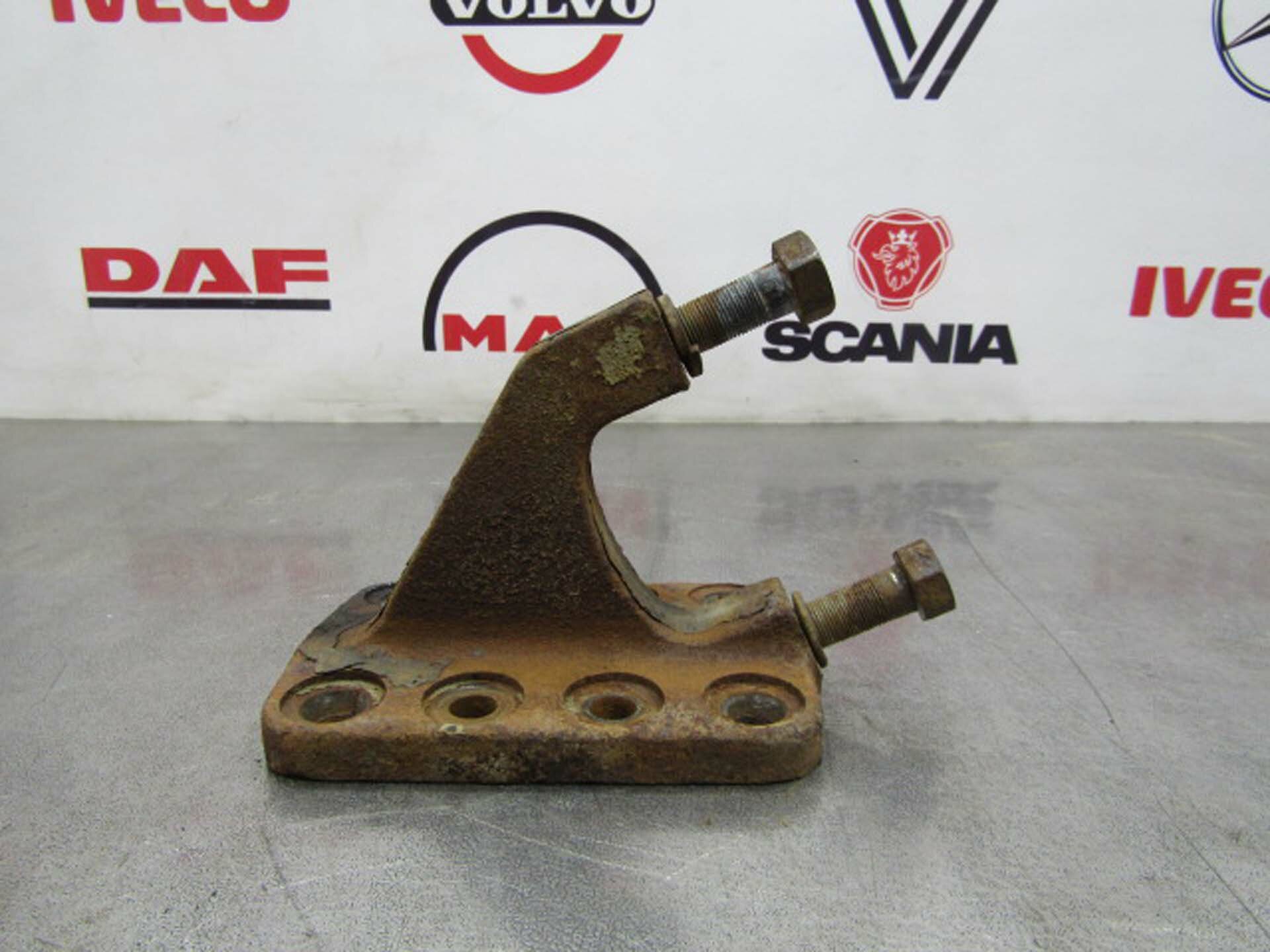 Кронштейн реактивной тяги верхний для а/м KAMAZ 5490