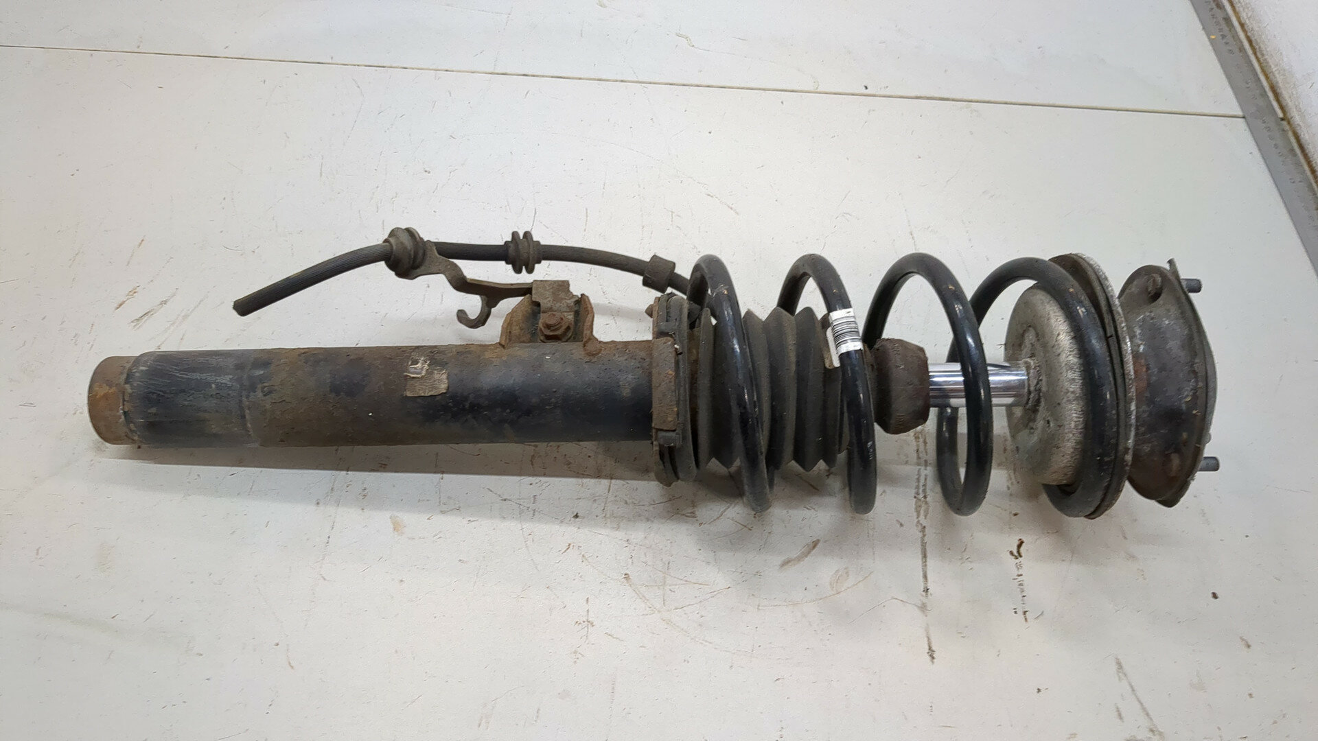 Амортизатор подвески правый передний BMW X1 (E84) Б/У