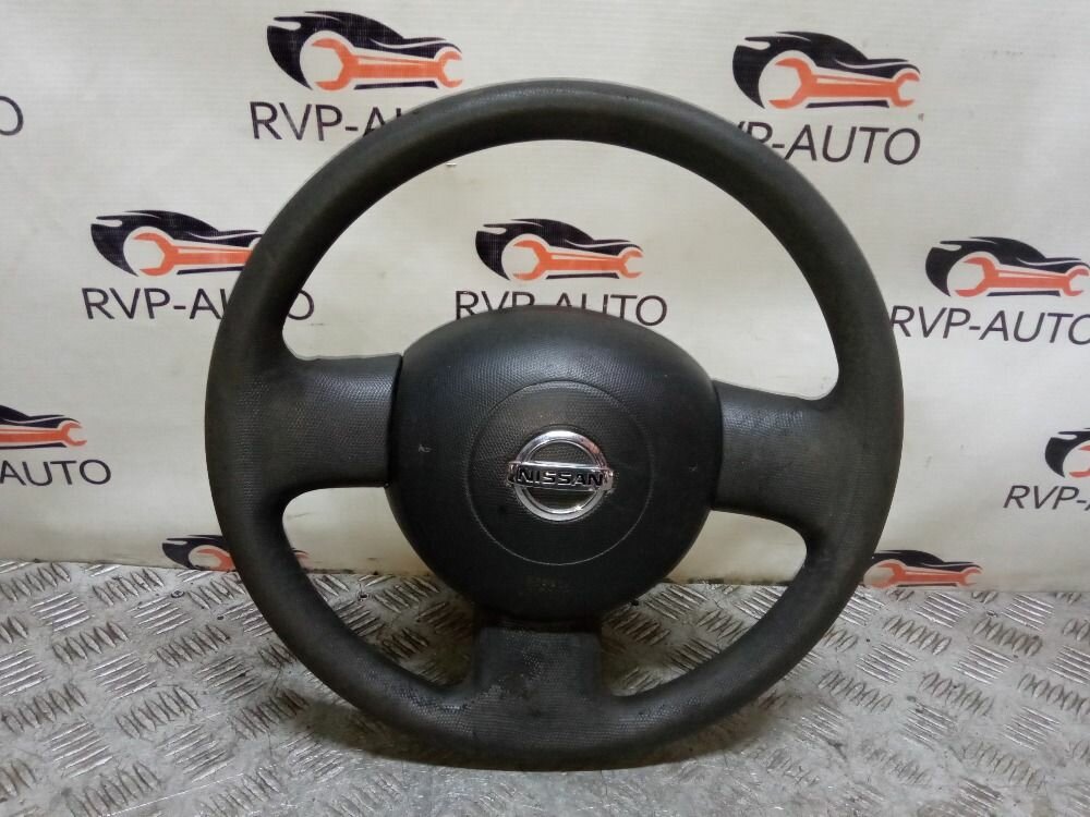 Руль Nissan Micra K12 2002 — 2010 Nissan