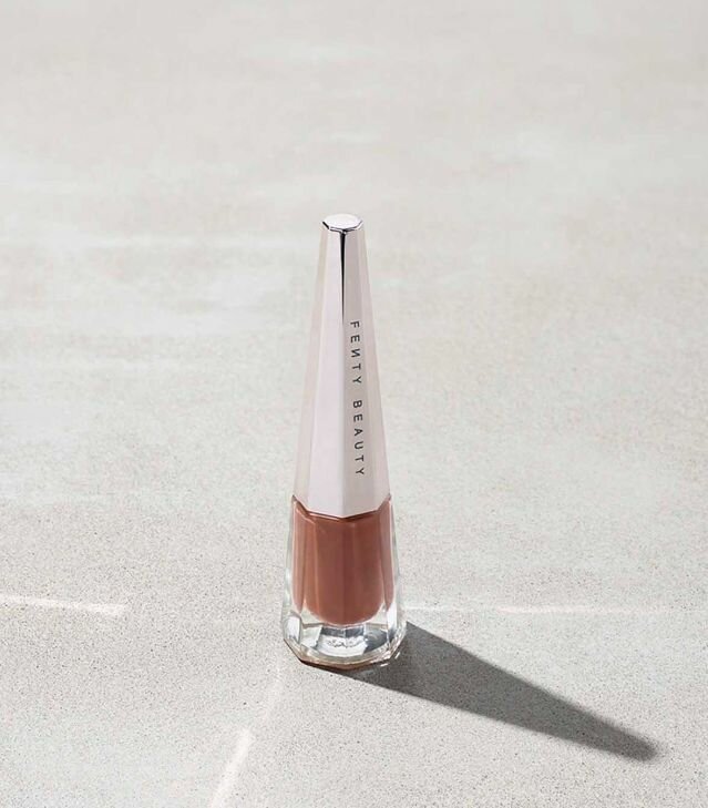 Стойкая жидкая помада для губ Fenty Beauty Stunna Lip Paint 4 мл, Unveil - chocolate brown nude