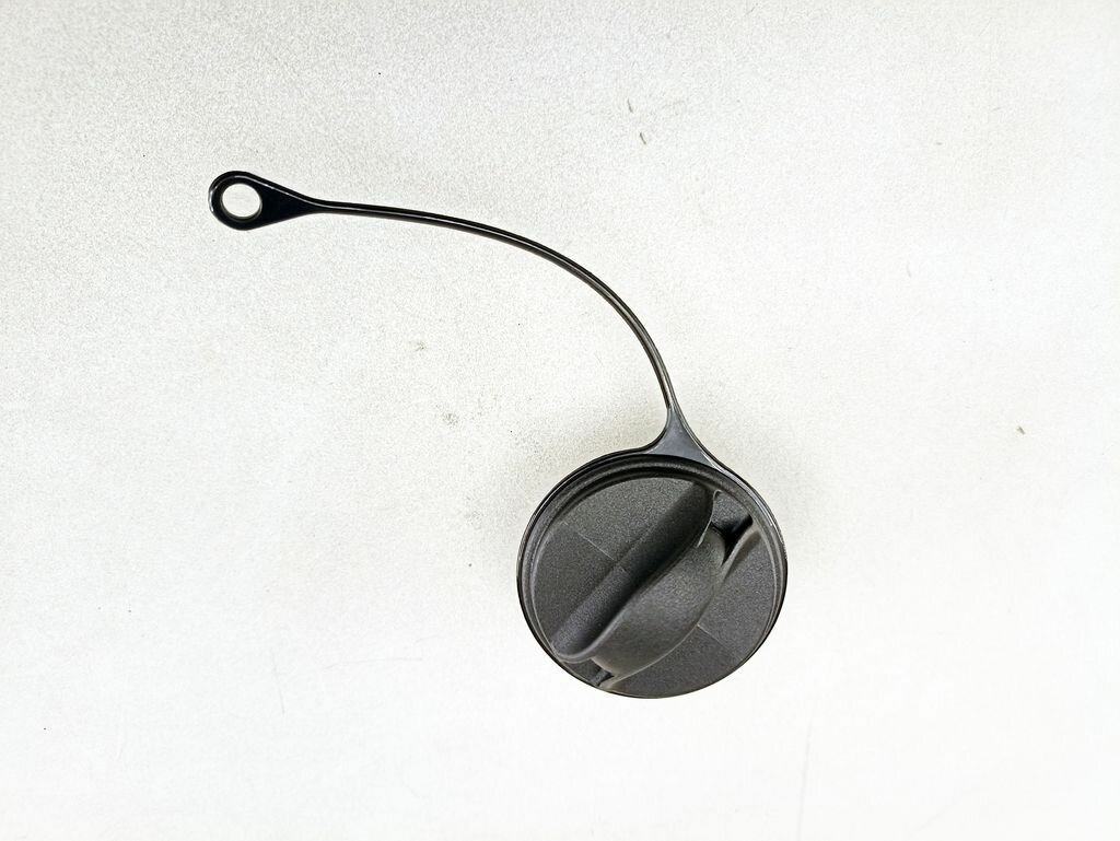 Крышка бензобака для а/м УАЗ Патриот, Хантер (409, 4213) без ключа