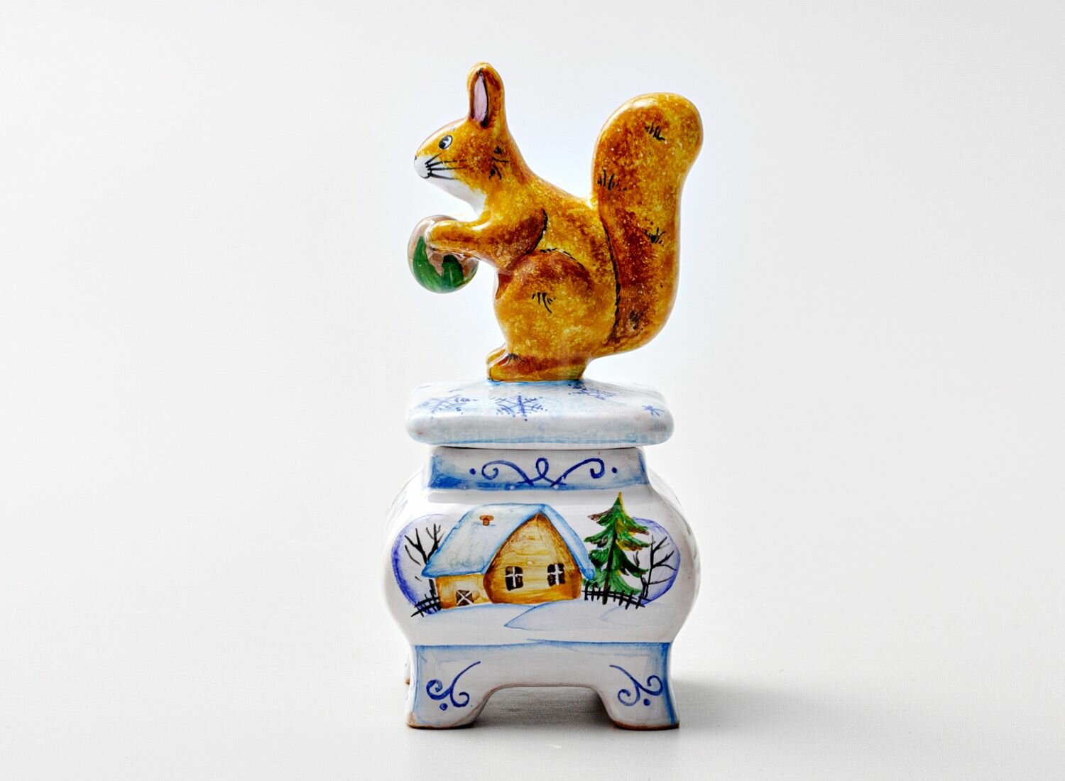 Шкатулка Шкатулка с белочкой. Зима Шкатулка с белочкой