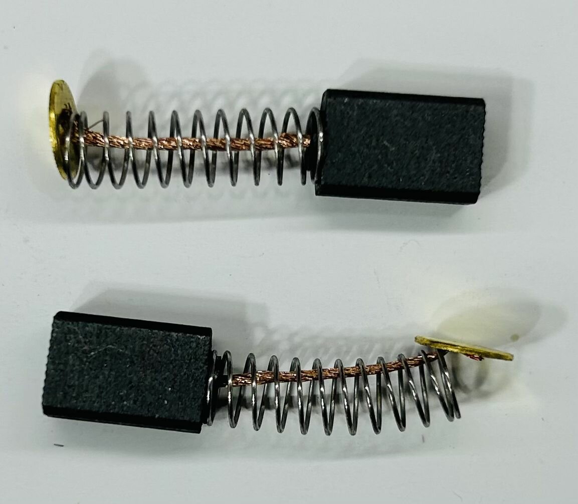 Электроугольные щетки CBS-5x8x12 (556)(пружина, пятак) Подходит для Интерскол ДУ-650ЭР, ДУ-78ЭР