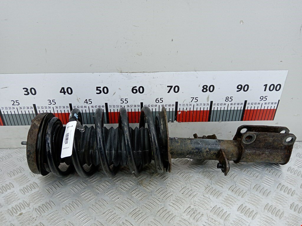 Стойка амортизатора переднего правого BMW X5 (E53) 31316764602 арт. 2024438